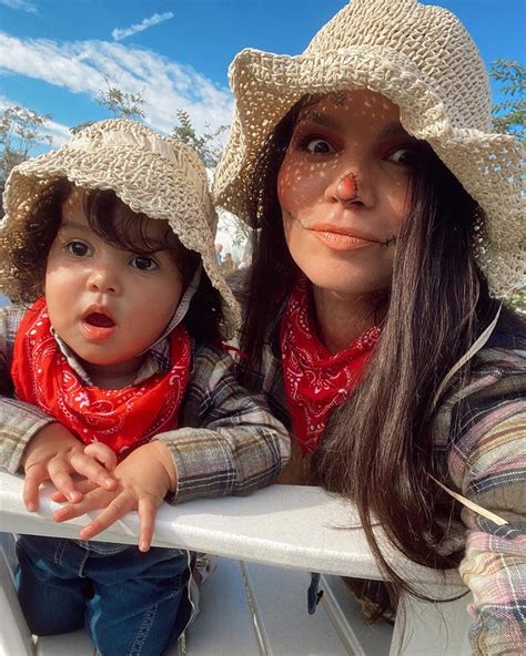 Mom And Daughter Scarecrow Costume Scarecrow Costume Festival Captain