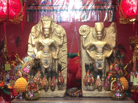 ขุนเดชวิทยายุทธ On Twitter เจ้าพ่อหลักเมืองสุพรรณบุรี เป็นเทวรูปพระวิษณุ ศิลา จำนวนสององค์ ที่