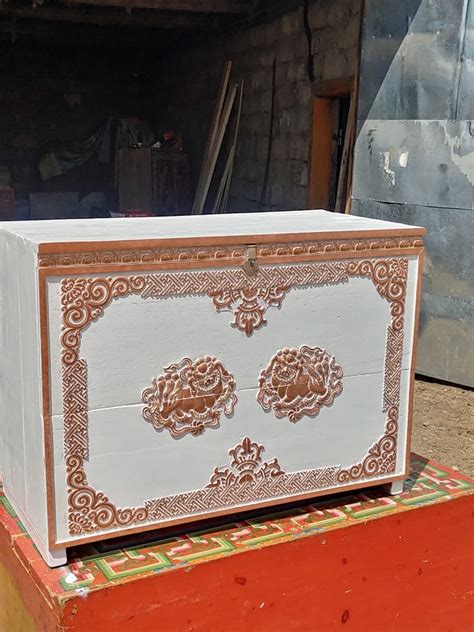 Авдар гүнгэрваа модон эдлэл захиалга засвар