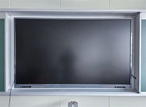 서울 Oo고등학교 전자칠판 설치사례 주 와이에스엠