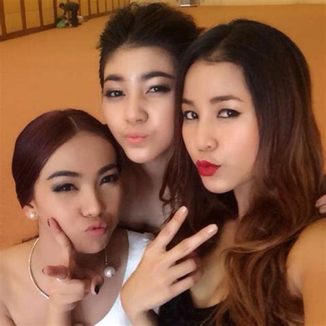 ម៉ានីកា ត្រូវ គេ សង្ស័យ ថា មាន ចំណង ស្នេហ៍ ជា មួយ ស្រី ដូច គ្នា Cambodia News