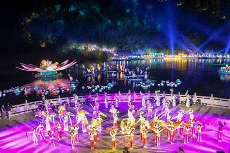 浅谈舞台灯光音响LED显示设备演出配置方法