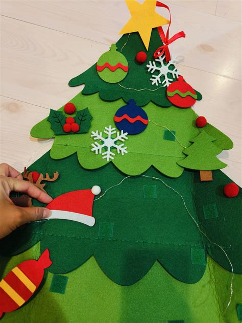 ต้นคริสมาส แบบแปะ เพียง 199 บาท แกลเลอรีที่โพสต์โดย Tuktan Lemon8