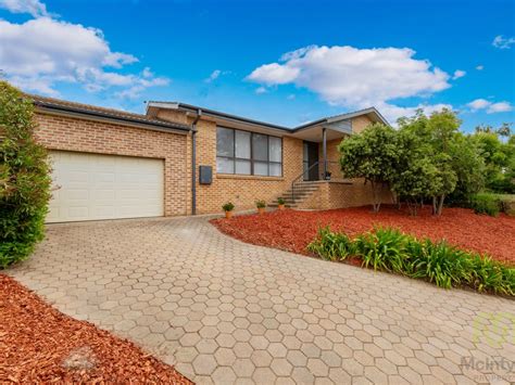 55 Enid Lorimer Circuit Chisholm Act 2905 Au