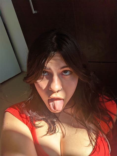 shoot your load in me please💦💦 r awaitingcum