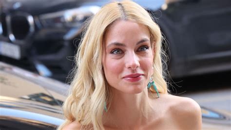 Ενοχλήθηκε με ερώτηση δημοσιογράφου η Δούκισσα Νομικού βίντεο Pronews Gr