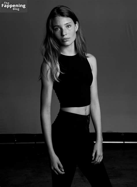 Leia Holtwick Sexy 5 Photos Thefappening
