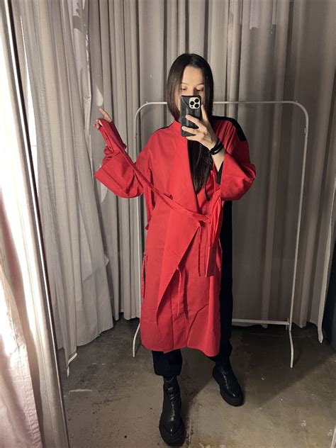 Красная рубашка в японском стиле