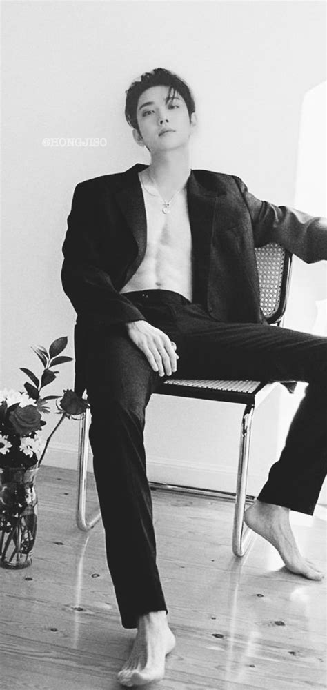 Pin By Charles Yoon On Fav Pics In 2024 Joshua Seventeen Seventeen Going Seventeen Seventeen