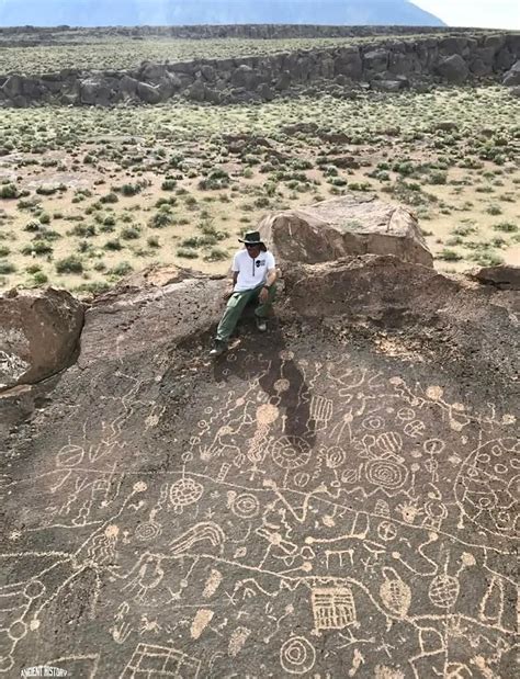Bishop California Petroglyphs Petroglyphs Art Prehistoric Cave