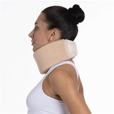 Бандаж Воротник Шанца ортопедический мягкий в комплекте с чехлом Комф Орт К 80 06 купить на Ozon