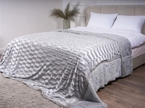 Двостороннє покривало Норка Травка купити недорого оптом M140286 купити в інтернет магазині