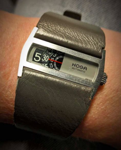 Необычные винтажные часы Пикабу