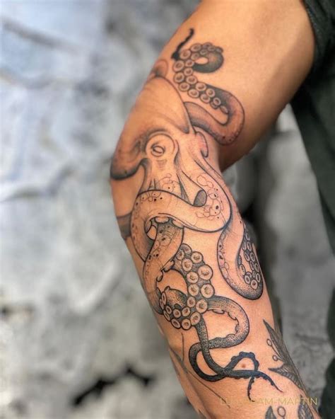 Pin By Kaan Özsaraç On Customer Octopus Tattoo Sleeve Tattoos Elbow