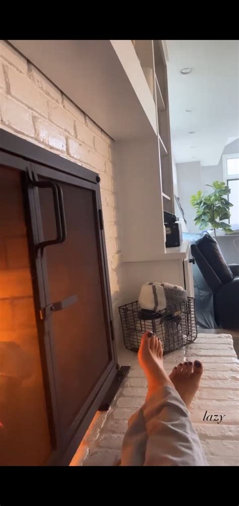 Jen Ladas Feet