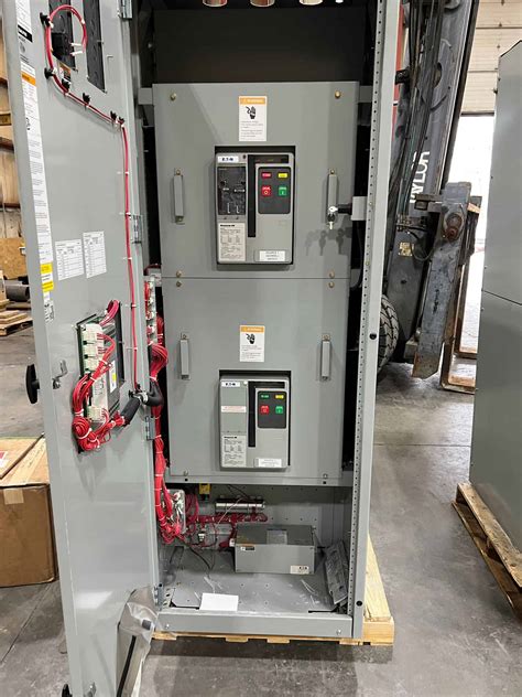 2000A CAT 208V Open Transition Automatic Transfer Switch CI Group