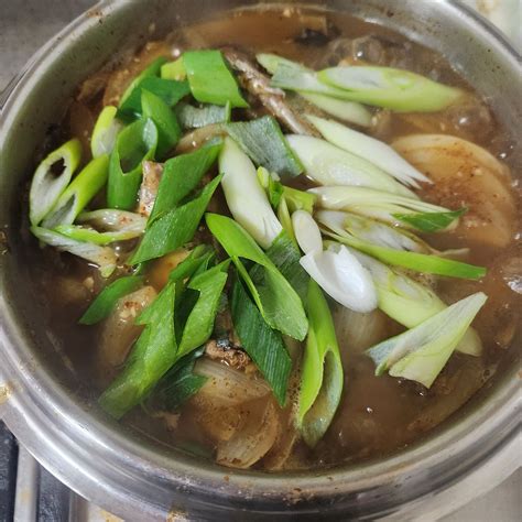 [갓 김치 꽁치찌개] 반찬없을때 빠르게 만드는 밥 도둑 꽁치 찌개