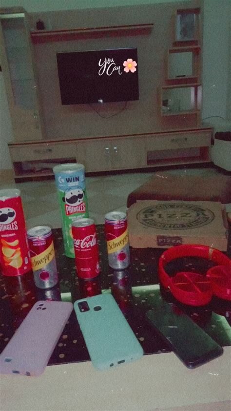 سهرات صديقات Nightlife ♡ صور كانها لك Nel 2025