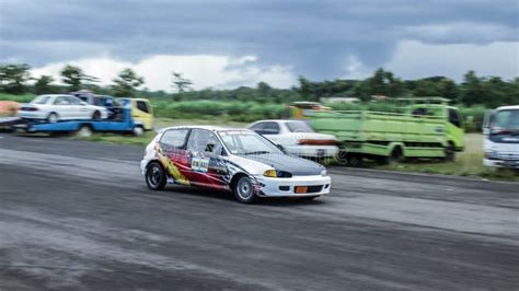 White Honda Civic Drag Car Ready To Race On Quarter Miles Editorial