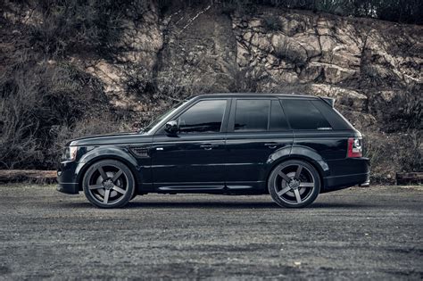 배경 화면 검은 측면보기 레인지 로버 바퀴 가장자리 육상 차량 자동차 디자인 자동차 외장 자동차 제조 고급 차량 가족 용 자동차 범퍼 소형 스포츠