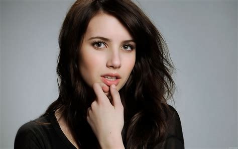 Emma Roberts Addie Singer From Unfabulous