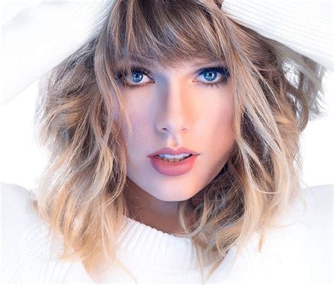 Singer Tayler Swift Worldwide Industry