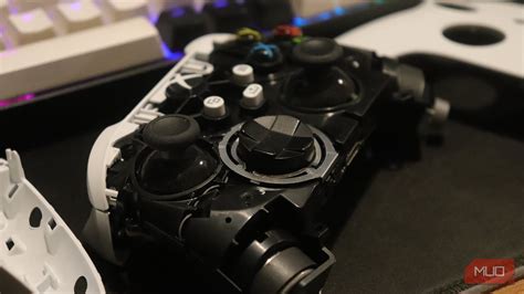 How To Take Apart Your Xbox Series X S Controller