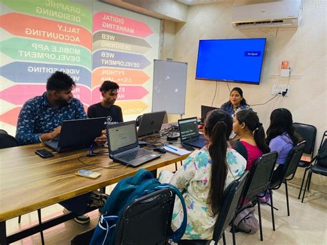 It Courses In Zirakpur It Training With 100 Job Assurance Cadl