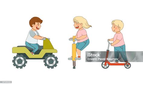 작은 소년 과 소녀 운전 킥 스쿠터 와 자동차 즐기는 야외 활동 벡터 일러스트 레이션 세트 명랑한에 대한 스톡 벡터 아트 및 기타 이미지 명랑한 벡터 사람들 Istock