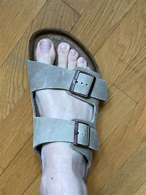 Birkenstock Narrow Vs Regular Symbol F