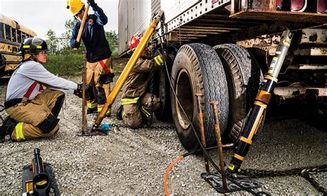 Paratech Technical Rescue Equipment Struts Air Bags Shoring Tools