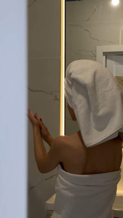 В детстве выходила из дома и переживала что маме скучно… Youtube