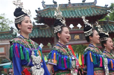 艺术文化 中英双语 古韵新风潮游岭南佛山祖庙庙会盛大开锣 The Foshan Ancestral Temple Fair is