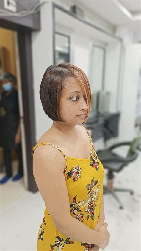 Angled Layered Bob Haircut For Classic Elegance