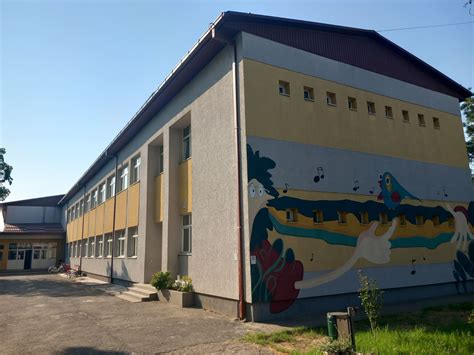 ООУ „11 Октомври“ Скопје