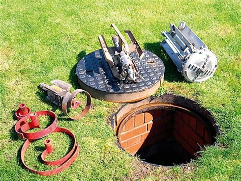 Root Cutting Sewer Repairs 225mm Sewer Collapse And Reline Midlands