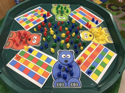 Eyfs Maths Teddy Bear Pattern Making Bear Activities Preschool Goldilocks And The Three Bears