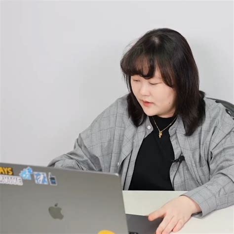 트개팅 쪄 On Twitter 노트북에 잠경위 스티커