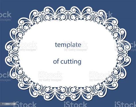 인사말 카드 가장자리 케이크에서 종이 절단 결혼식 초대장을 위한 템플릿 탁상용 장식 테두리와 함께 타원형 모양의 장식 플레이트는 레이저 컷 벡터 일러스트입니다 0명에 대한