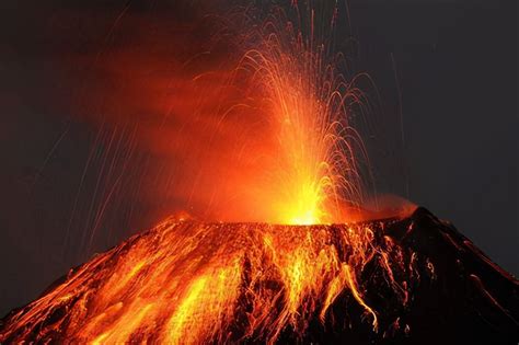 自然科普：水似乎无孔不入，为什么没有全部渗入地球内部？ 深i科普