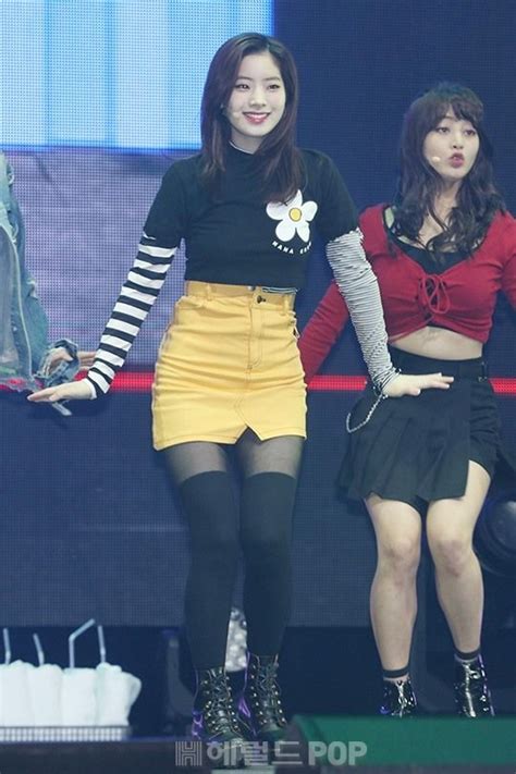 더쿠 오늘 트와이스 기자 쇼케이스 연예인 비틀즈 기자