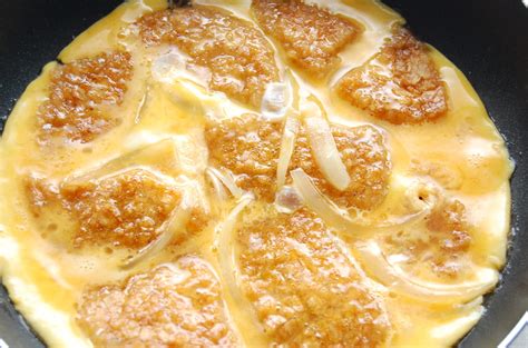 【オンザライス選手権】あの「歌舞伎揚げ」を卵とじにしてご飯に乗せてみた♪もはやコレはカツ丼な件 『あたらしい日日』 こんな時代のニュー