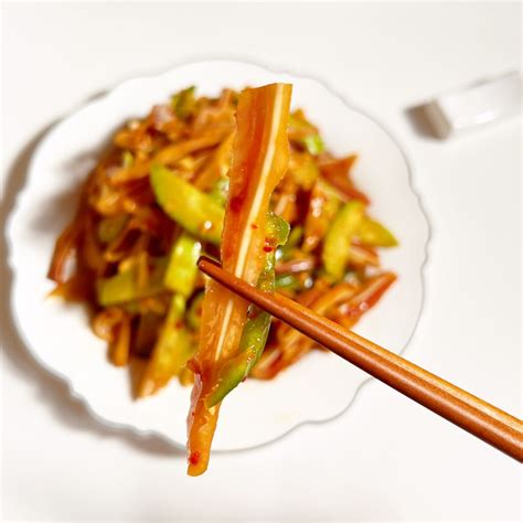 돼지 귀 무침 명절 음식 중국 설음식