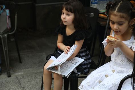 رونمایی کتاب نامه ای از شهر نقاشی شهر نقاشی