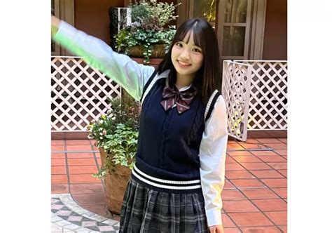 Fc2 Ppv 3269515 J系カレッジ四国代表のみずきちゃん！その爆発的かわいさは、うるうるの瞳にあった！なのに剛毛というギャップを見た！！