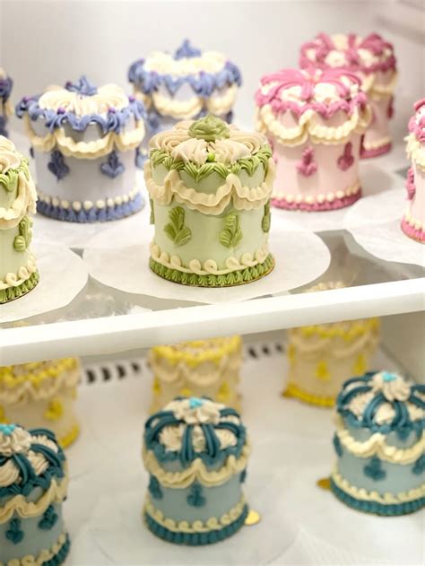 Vintage Lambeth Style Mini Coquette Cakes Sweet Avenue Cakery