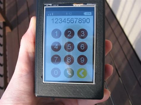 A Raspberry Pi Phone For The Modern Era Hackaday