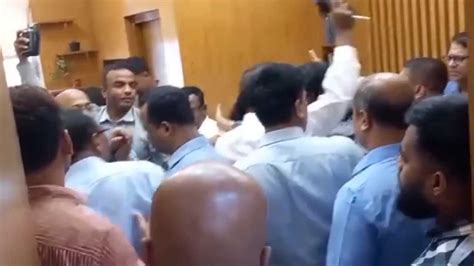 ডিসি নিয়োগ নিয়ে জনপ্রশাসন মন্ত্রণালয়ে হট্টগোল কমিটি গঠন