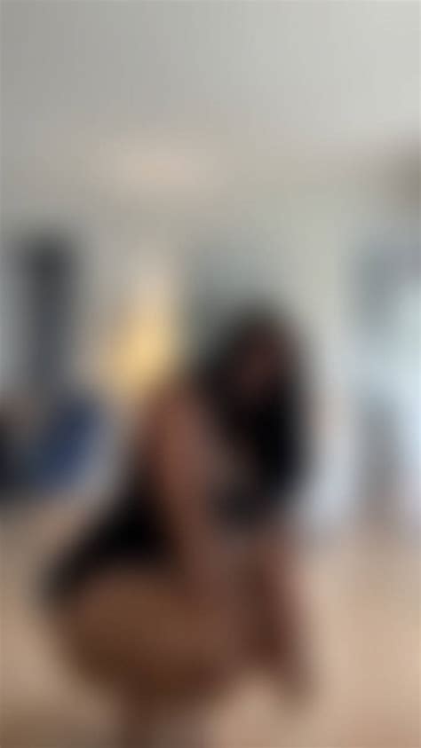 Hd Thick Thighs Hips Legs Ass By Sammiewammie2 On Deviantart