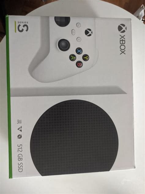 Xbox Series S | crni gamepad